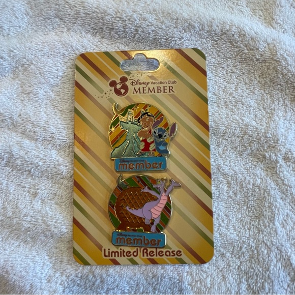 Disney | Jewelry | Disney 222 Dvc Member Lilo Stitch Figment Limited ...